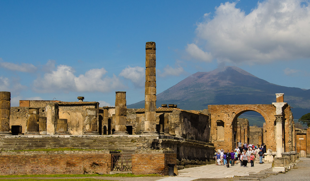The Tragedy of Pompeii, Living With Volcanoes - Elmbridge BC Lecture in ...